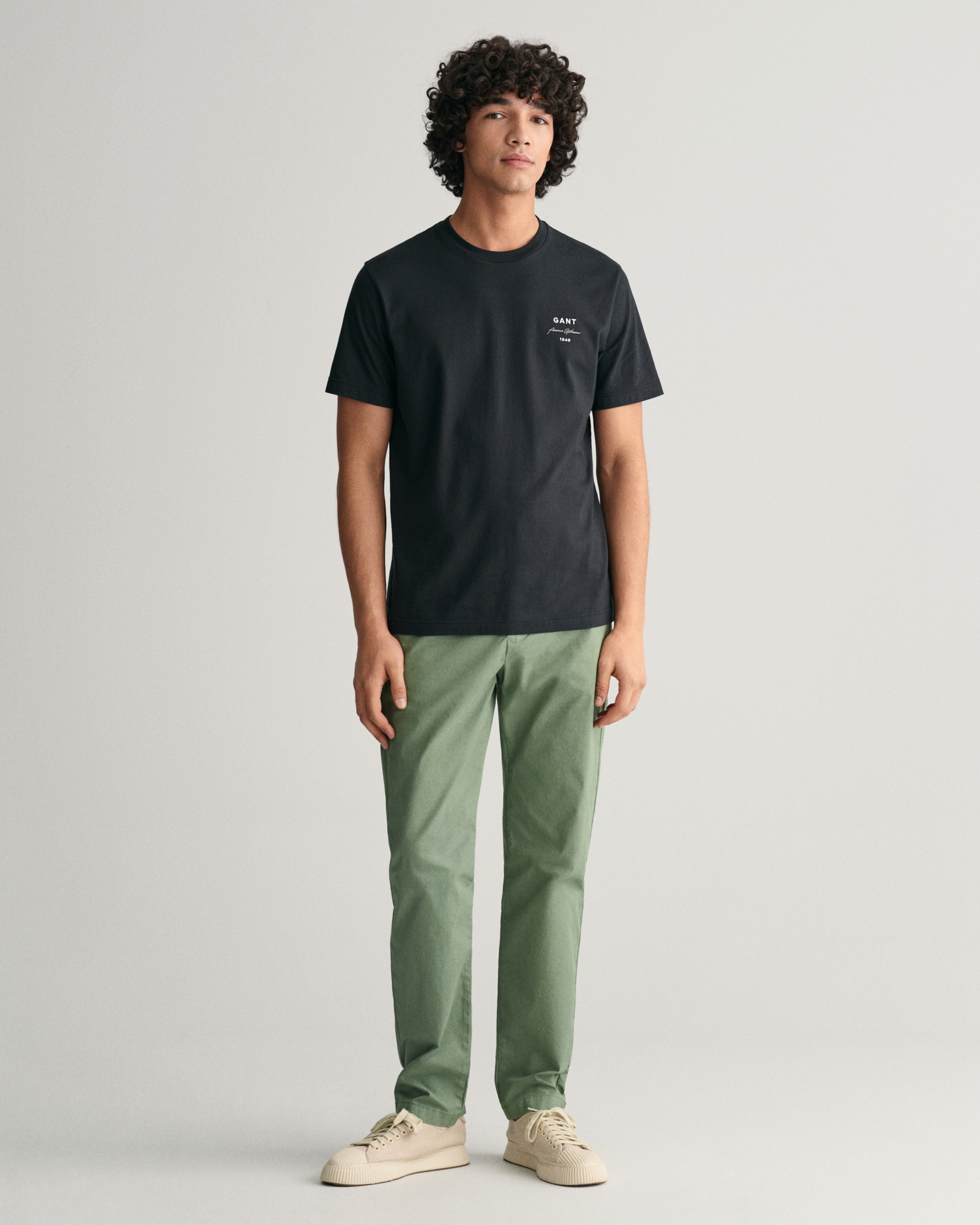 Regular fit Sunfaded chinos - GANT